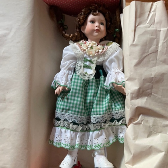 Vintage | Toys | Vintage Doll Music Box Paradise Galleries Kelly ...